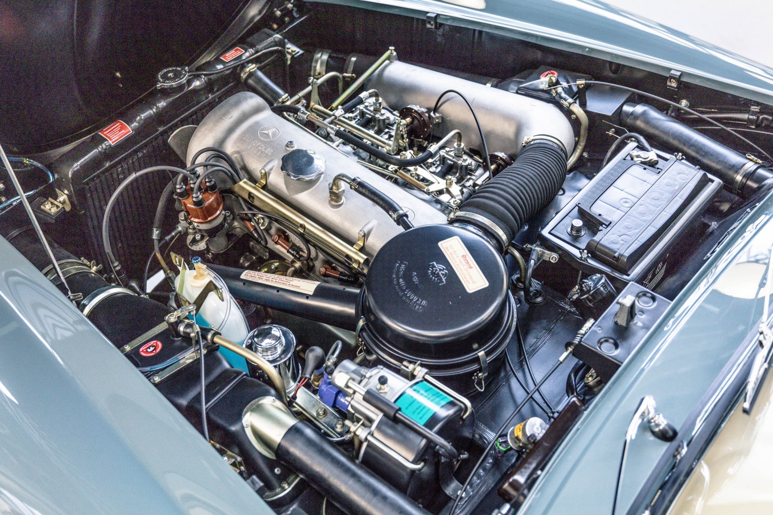 Mercedes 190SL (1956) - Drivers Hall