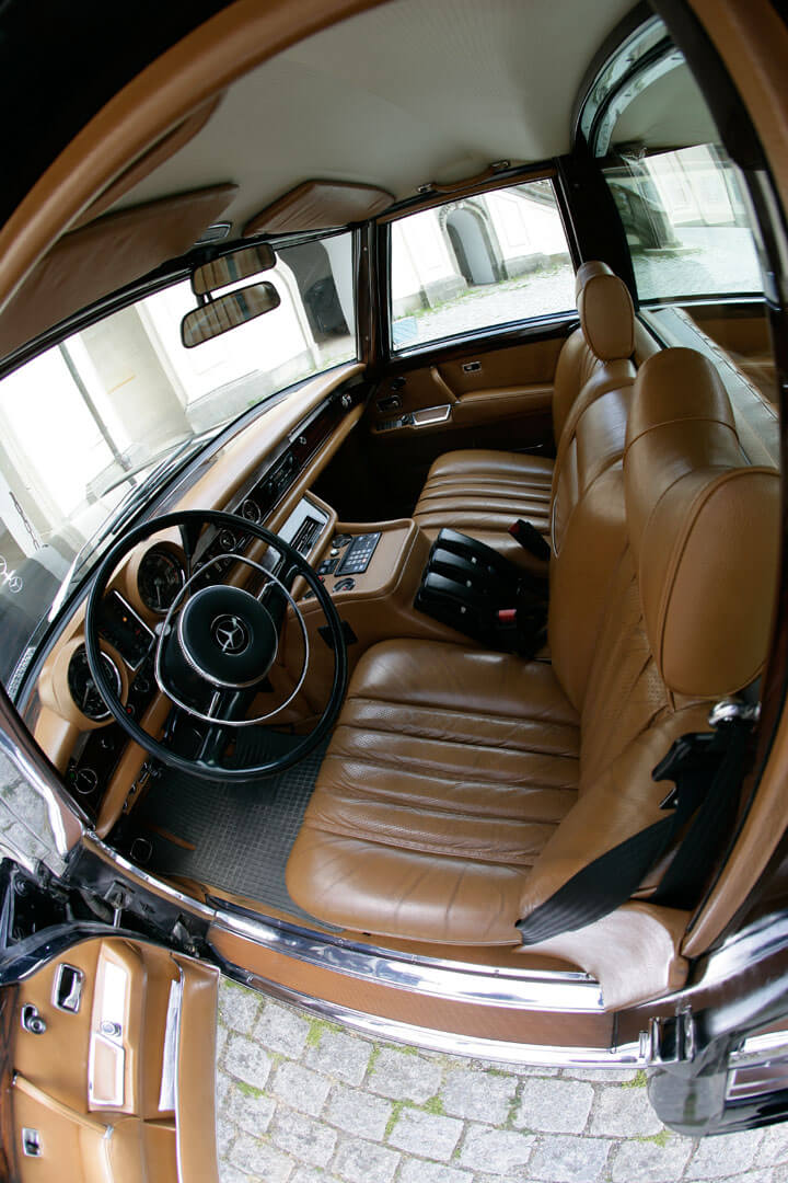 The Pullman Story: Driving the Werkspanzer Prototyp - Drivers Hall